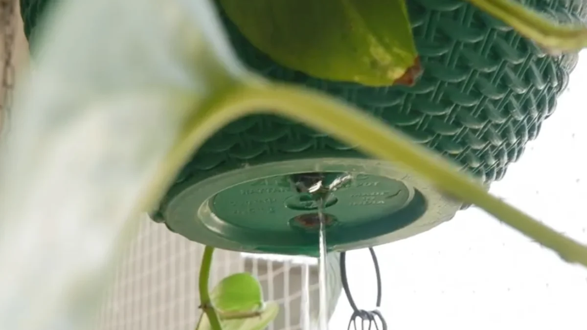 How to Stop Water Dripping on Lower Balconies
